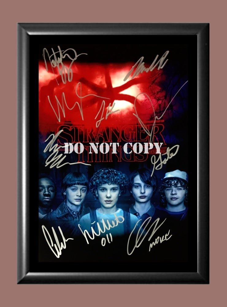 Stranger Things Cast Signed Autographed Photo Poster A2 16.5x23.4 ...
