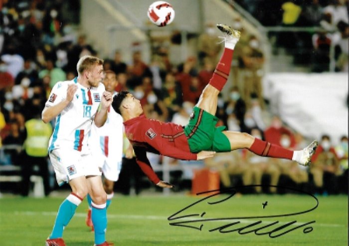 Cristiano Ronaldo Signed Autographed Poster Photo A4 8.3x11.7""