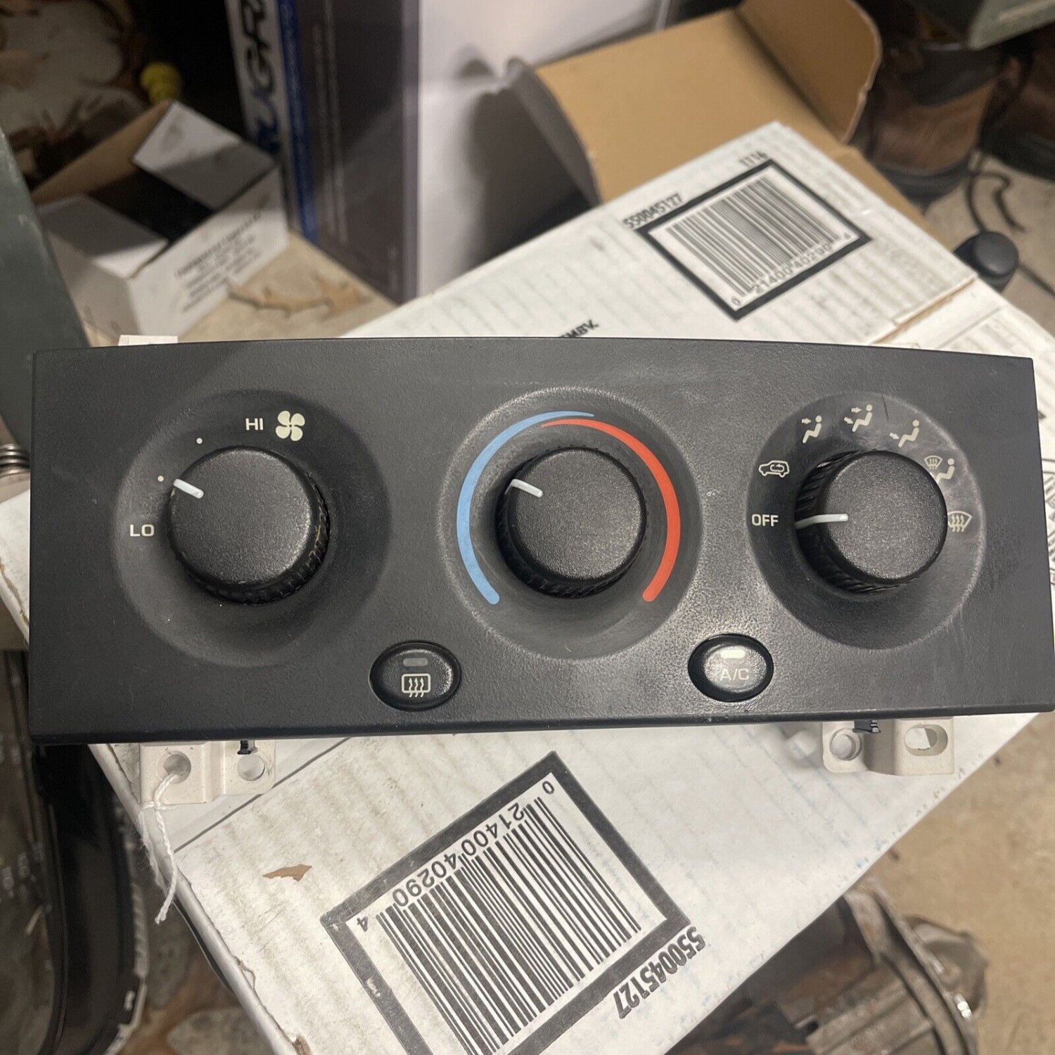 99-04 Jeep Grand Cherokee AC Climate Control Unit