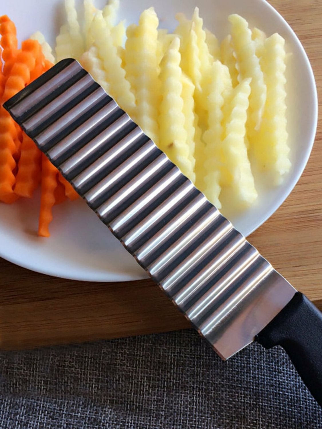 Vegetables Cutter Knife Wavy Zig Zag Potato Slicer French Fry Crinkle Chips