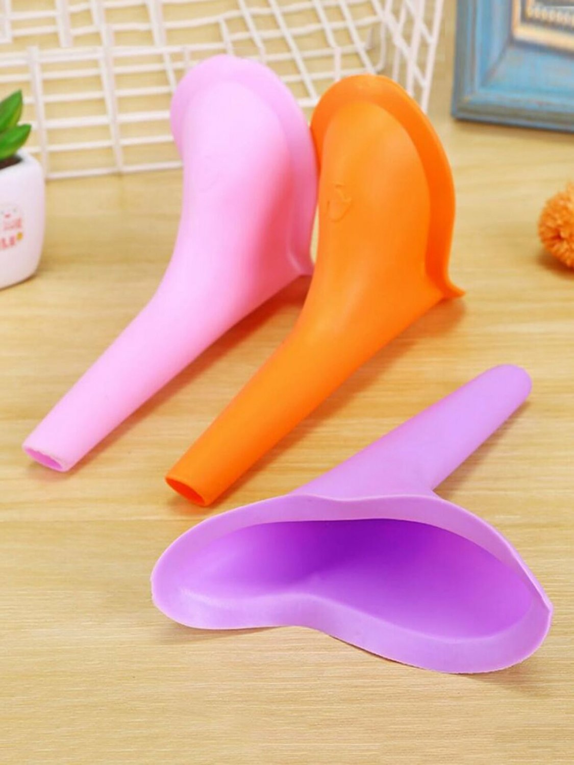 Camping Stand Up Pee Toilet Tool Random Color 1pc Portable Urinal ...