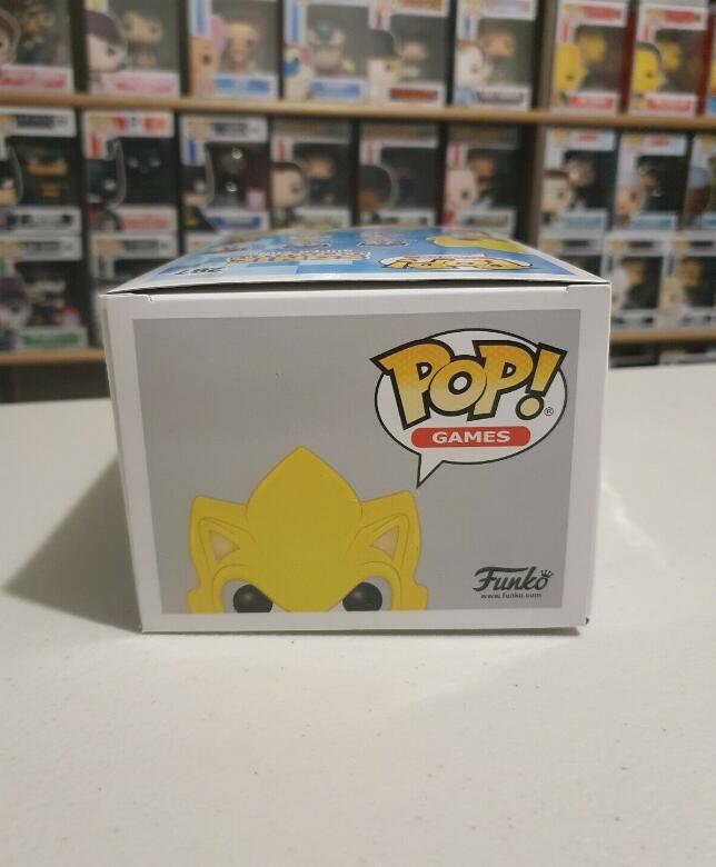 Sonic The Hedgehog Super Sonic #287 Funko pop! Vinyl Figure With Protector