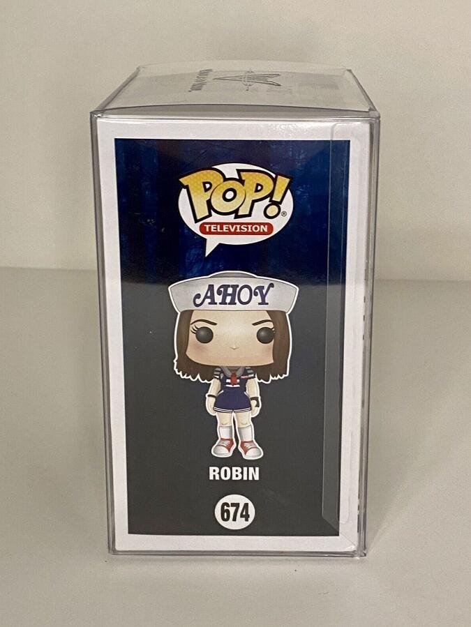 TV Stranger Things Robin #674 SDCC 2018 Funko pop! Vinyl Figure With ...