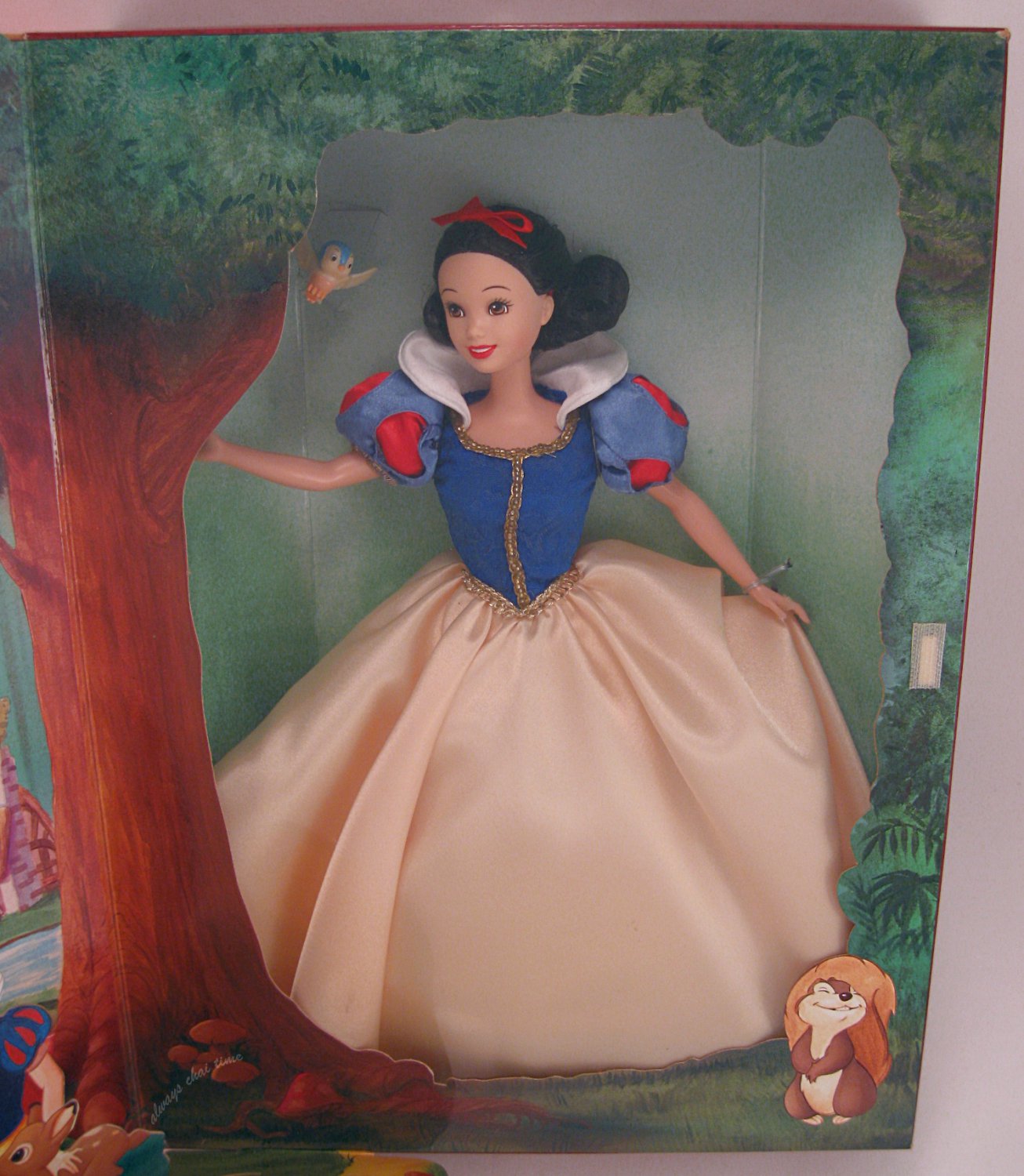 Snow White collector doll Disney Signature Collection NRFB 1997