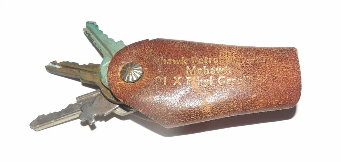 Mohawk Oil 1960's Gas Station Key FOB Leather Holder 91 X Ethyl ...