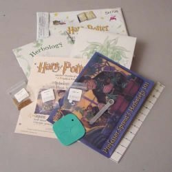 HARRY POTTER HOGWARTS HERBOLOGY PLANT SCIENCES FUN KIT