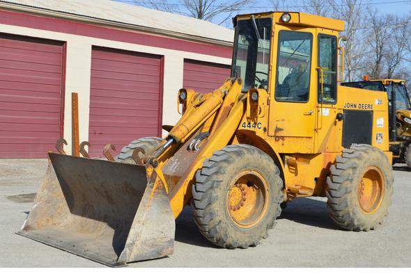 TM1227 - John Deere 444C Loader Technical Service Repair Manual