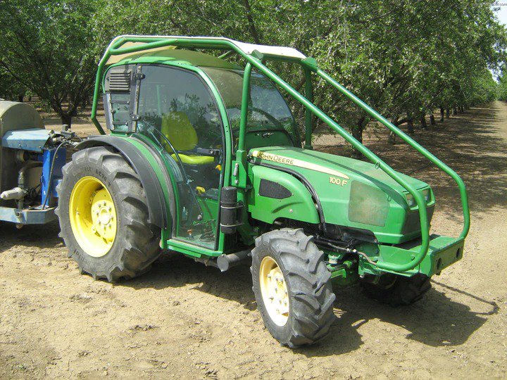 John Deere 76F, 85F and 100F Specialty Tractor Operation, Maintenance Manual TM103319