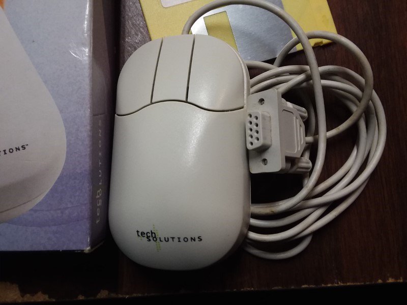 Serial computer mouse 9 pin 3 button