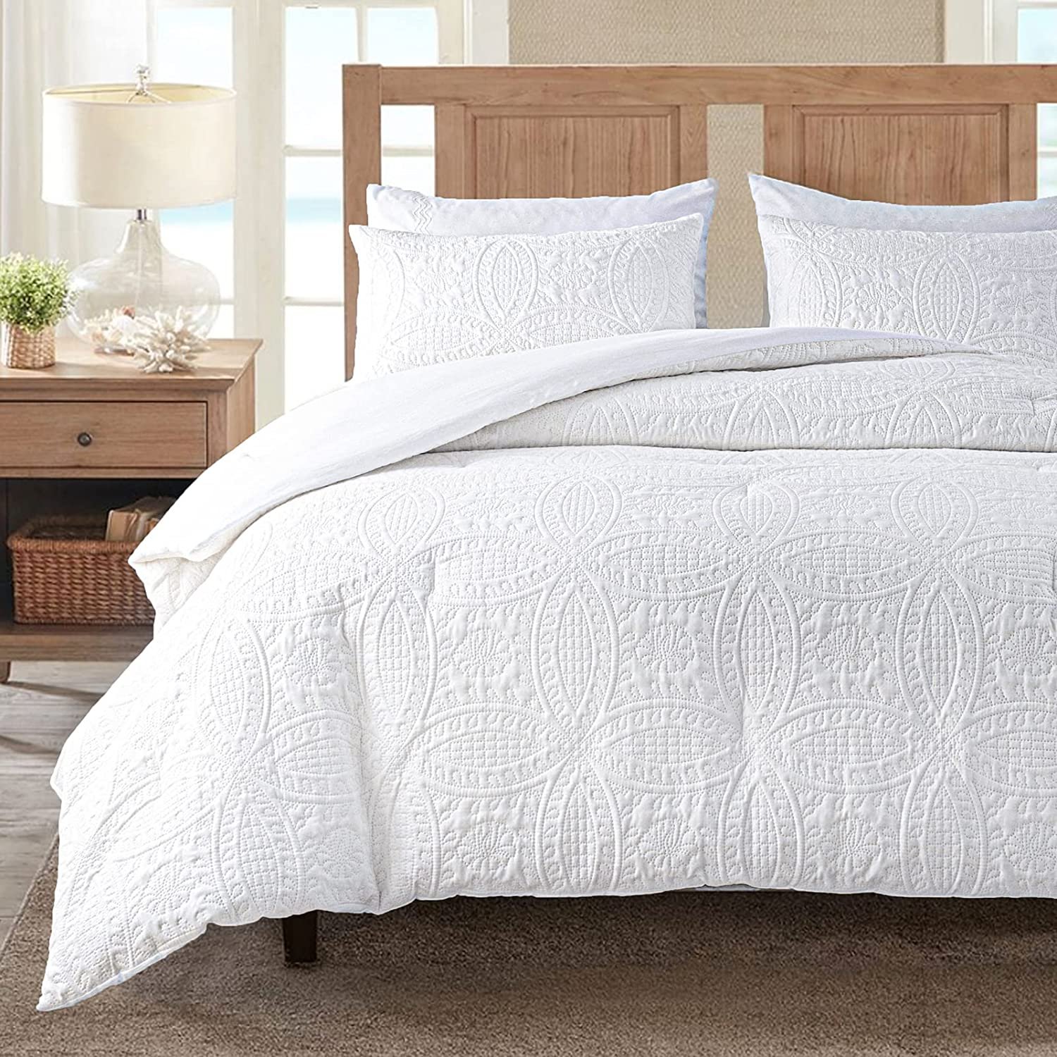 White King Size Comforter Set for King Lightweight and Fluffy Textured ...