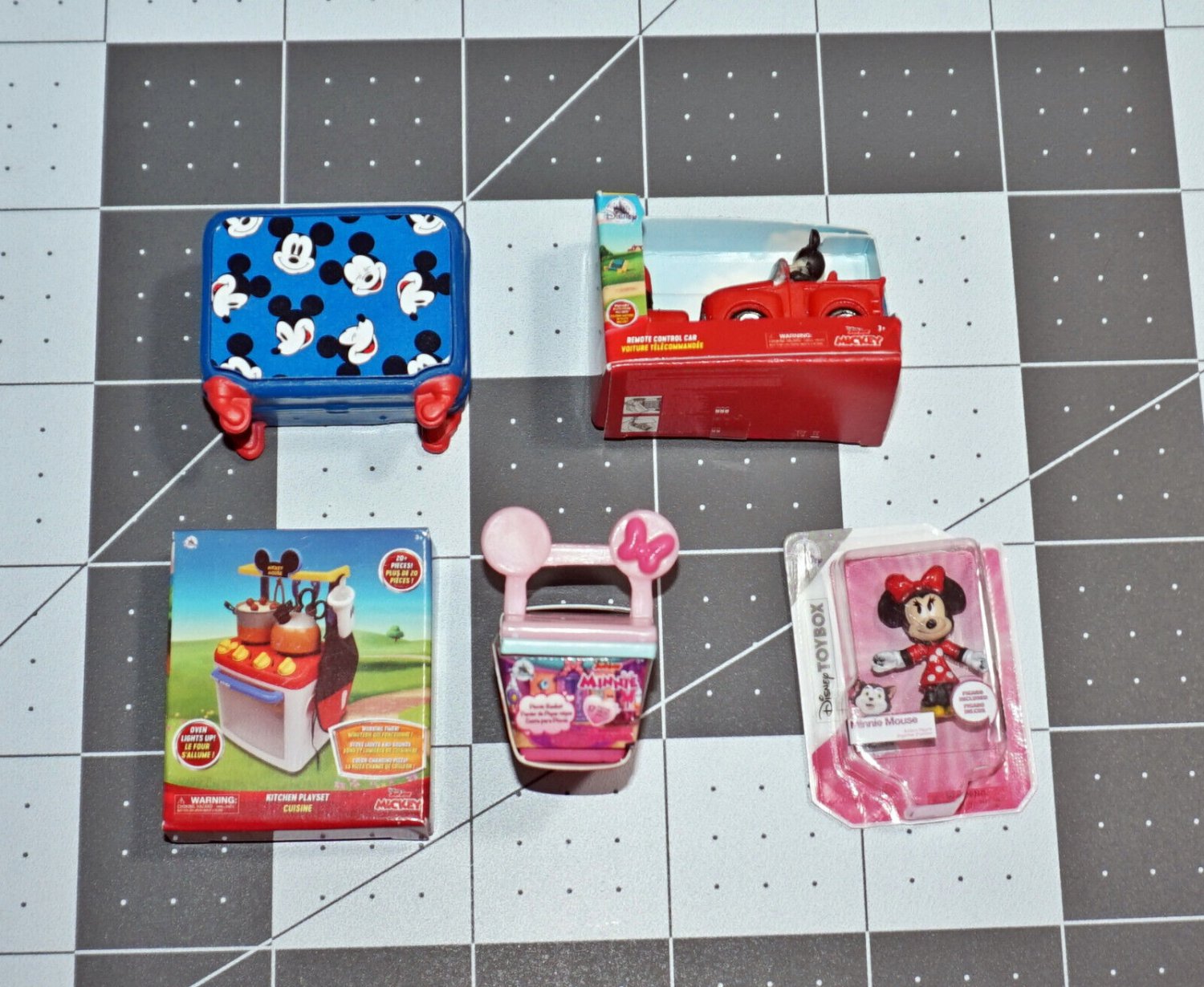 ZURU Mini Brands Disney Store Edition MICKEY & MINNIE Lot of 5