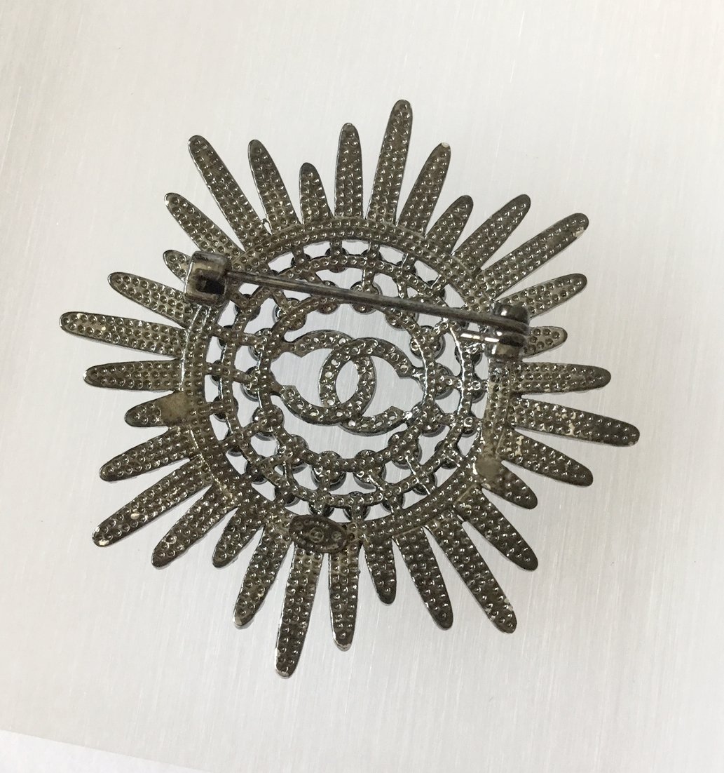 CHANEL SUN RAY Fashion Brooch Pin Black Bead Silver Crystal Stuning ...