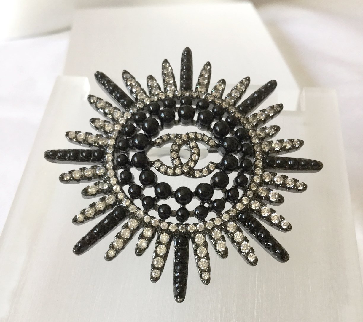 CHANEL SUN RAY Fashion Brooch Pin Black Bead Silver Crystal Stuning ...