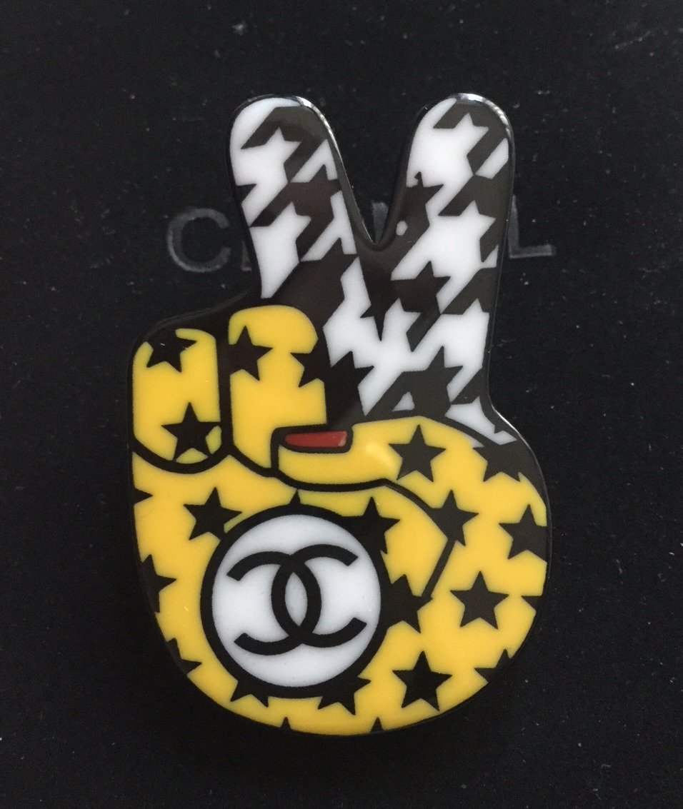 CHANEL Emoji CC Yellow Black Fashion Brooch Peace Sign Hand Signal NIB