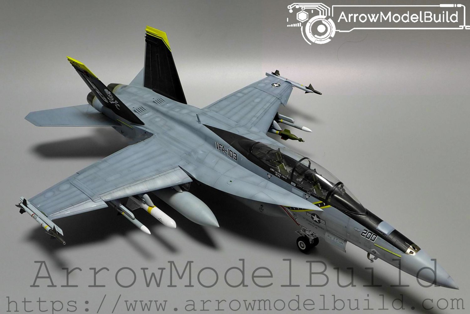 ArrowModelBuild F/A-18F Super Hornet Fighter Built & Painted 1/32 Model Kit