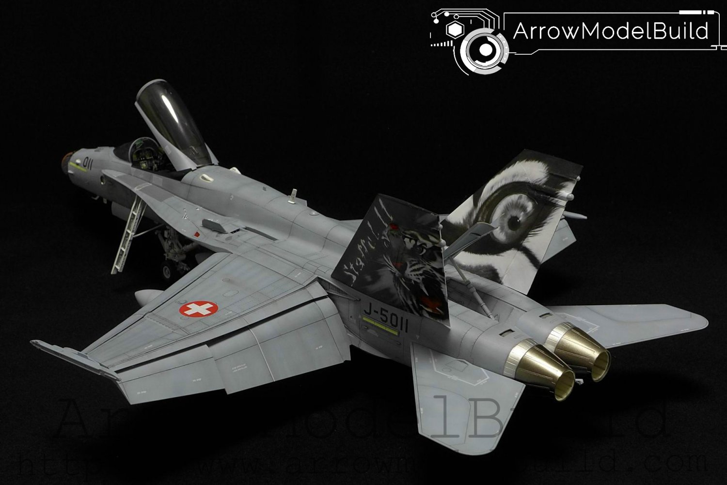 ArrowModelBuild F/A-18C Super Hornet Fighter Built & Painted 1/32 Model Kit