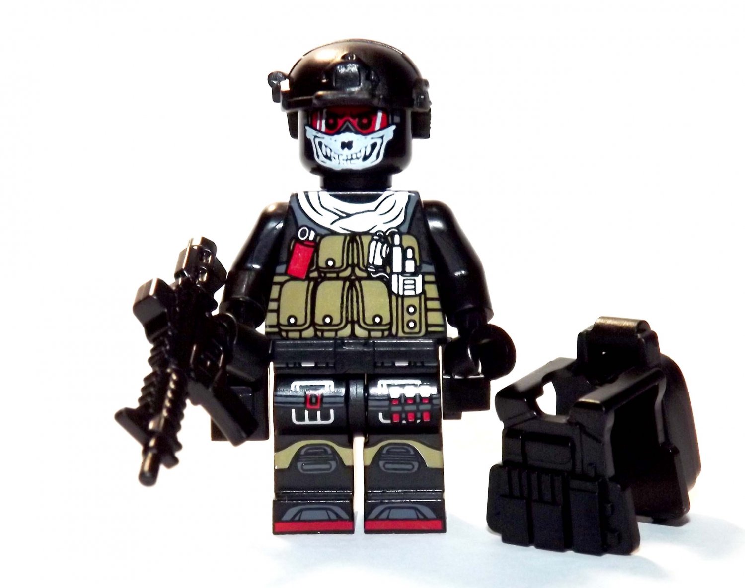 SWAT Police Officer Skull Mask Armor Minifigure