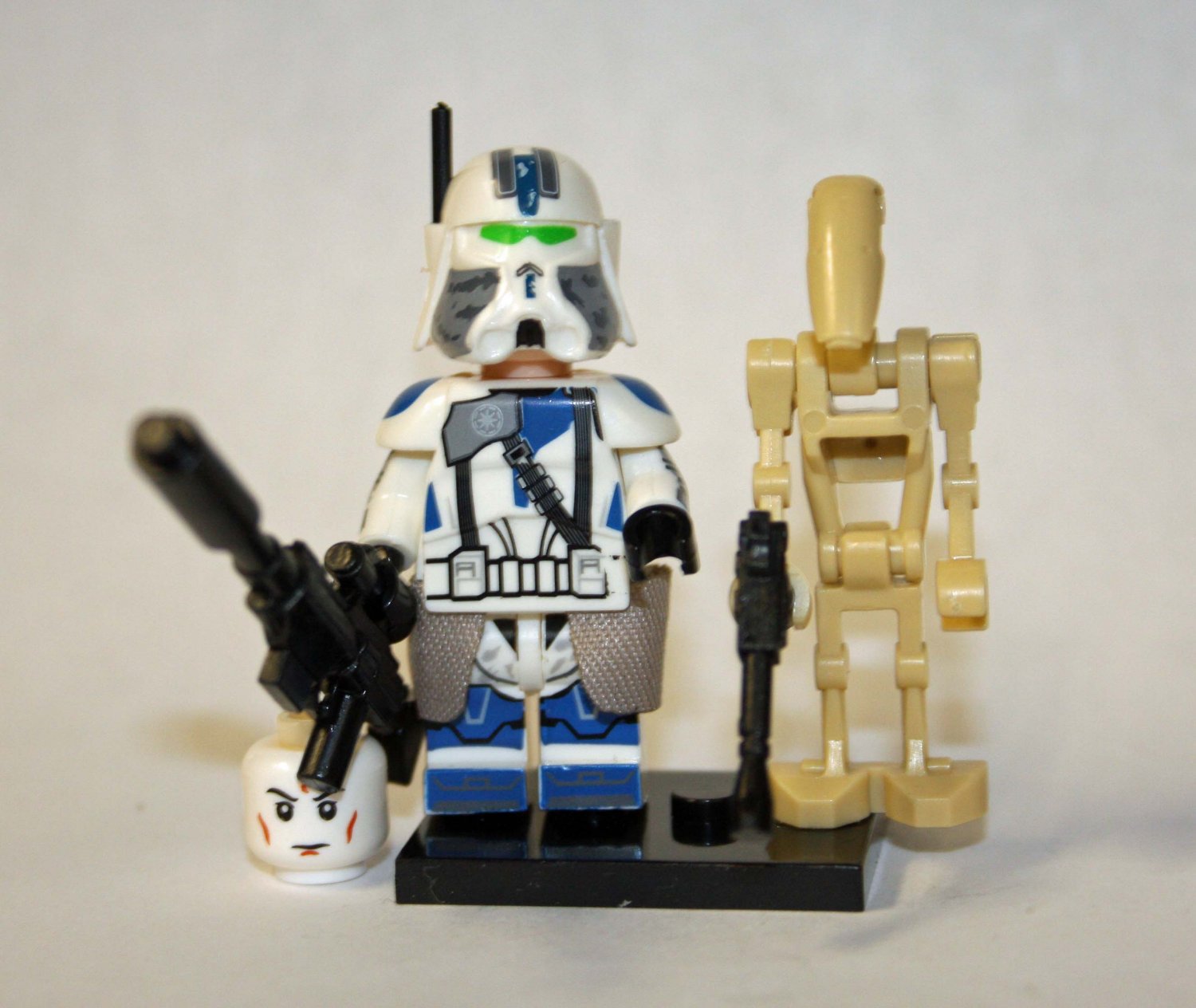 501st Clone Commander with Droid Clone Wars Star Wars Minifigure