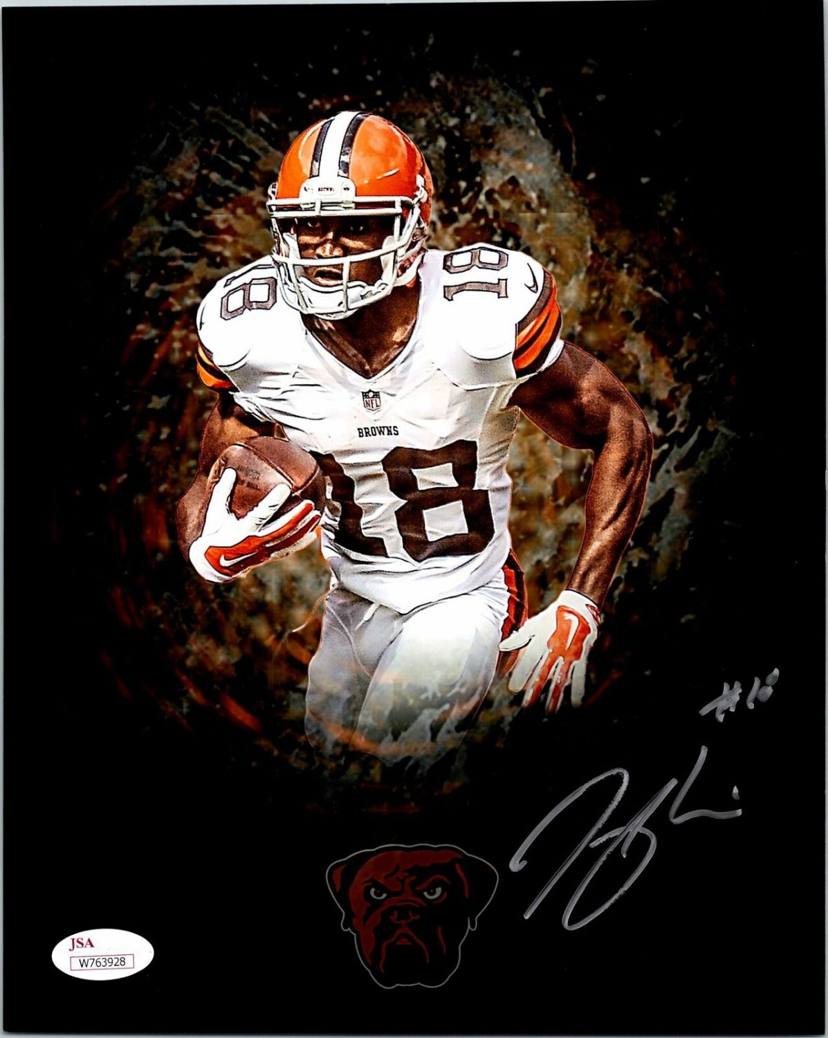Taylor Gabriel Signed 8x10 Photo - JSA COA - NFL Cleveland Browns