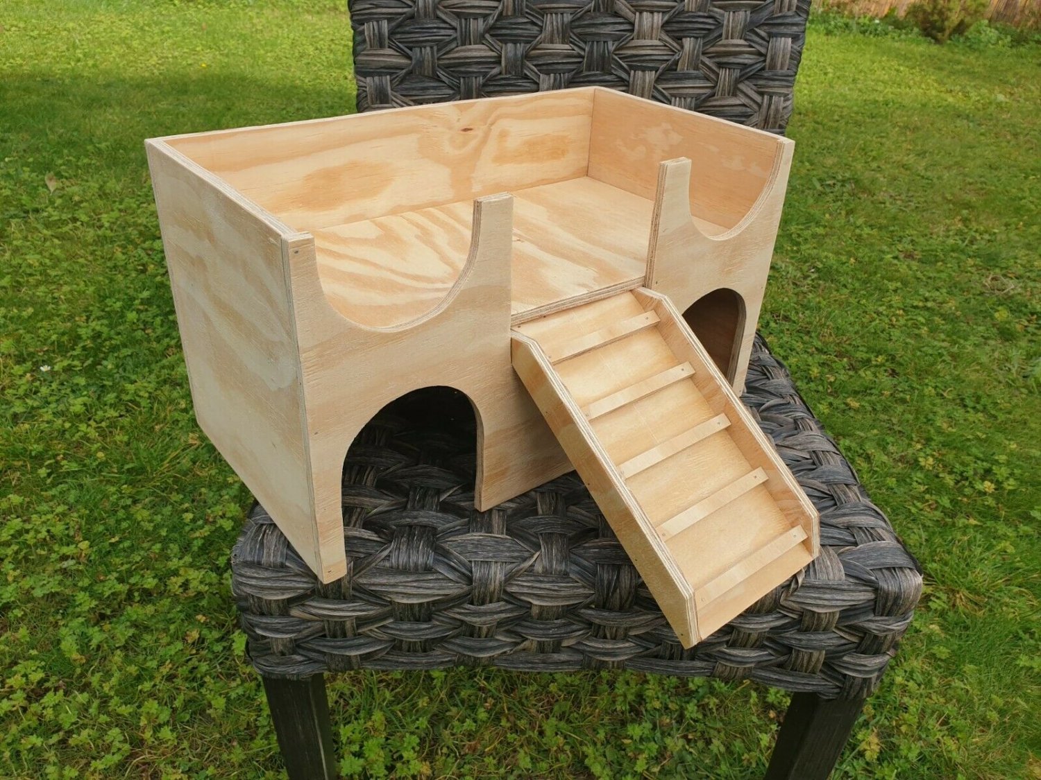 Guinea pig castle house shelter hide out 2tiered hideaway