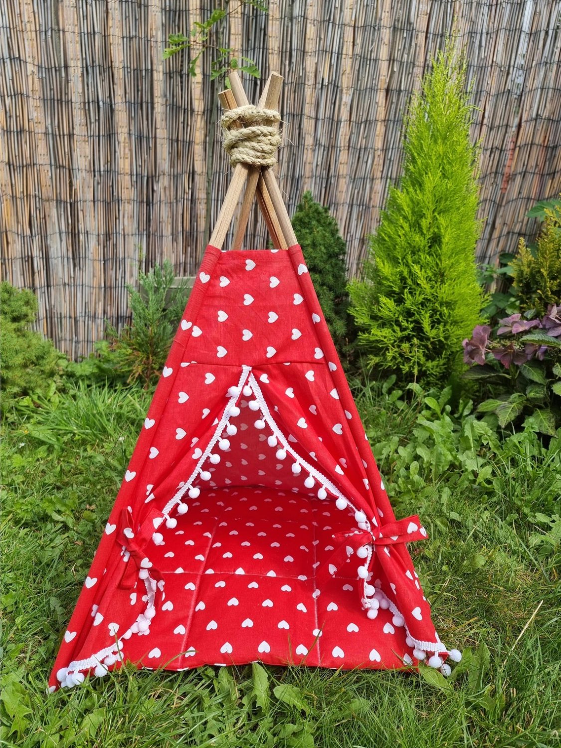 Red Rabbit Teepee White Hearts Print Teepee wigwam tent