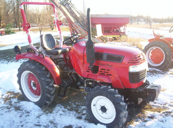 New 2008 Farm Pro 2425 Diesel 4x4 Tractor -25hp