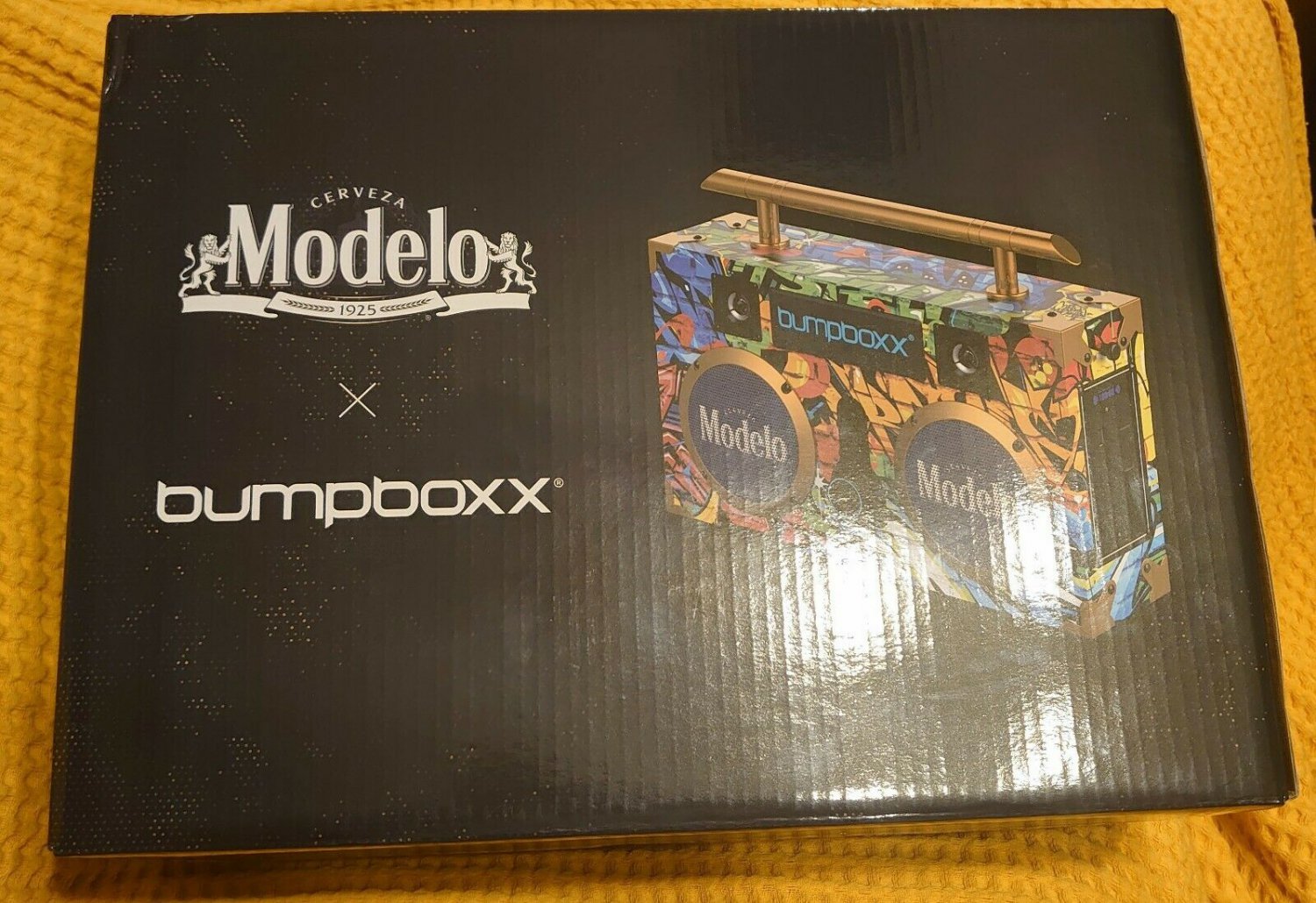 Modelo BumpBoxx Ultra Graffiti Portable Bluetooth Boombox Speaker New ...