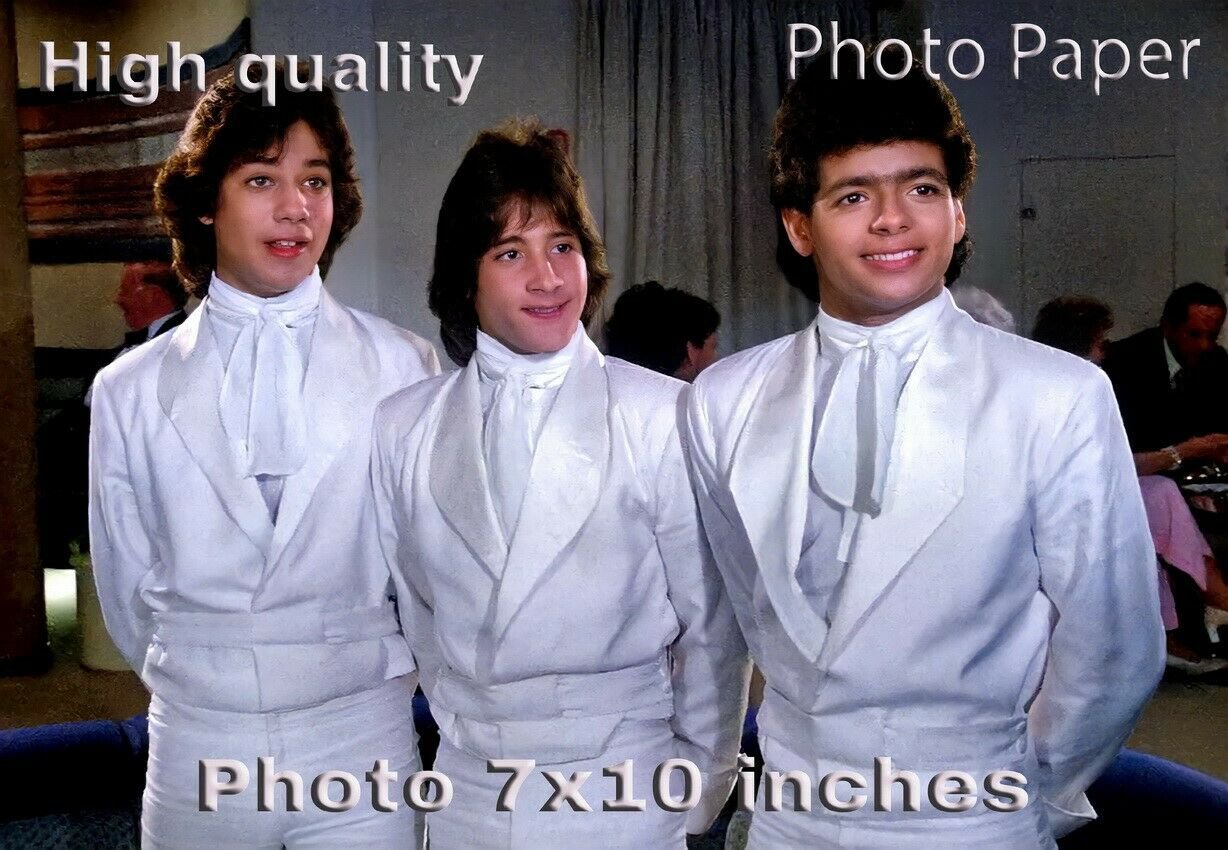 MENUDO Ray Reyes Roy Rossello Draco Rosa LOVE BOAT PHOTO HQ 10x7 inches #01