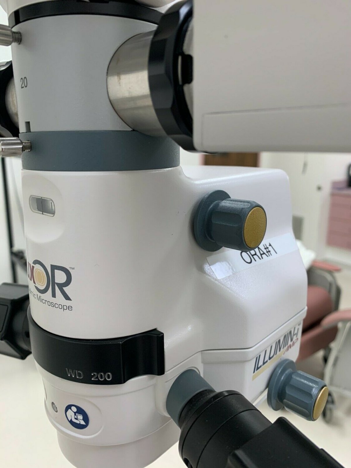 Alcon LuxOR Surgical Ophthalmic Microscope with ILLUMIN-i AMP and ...