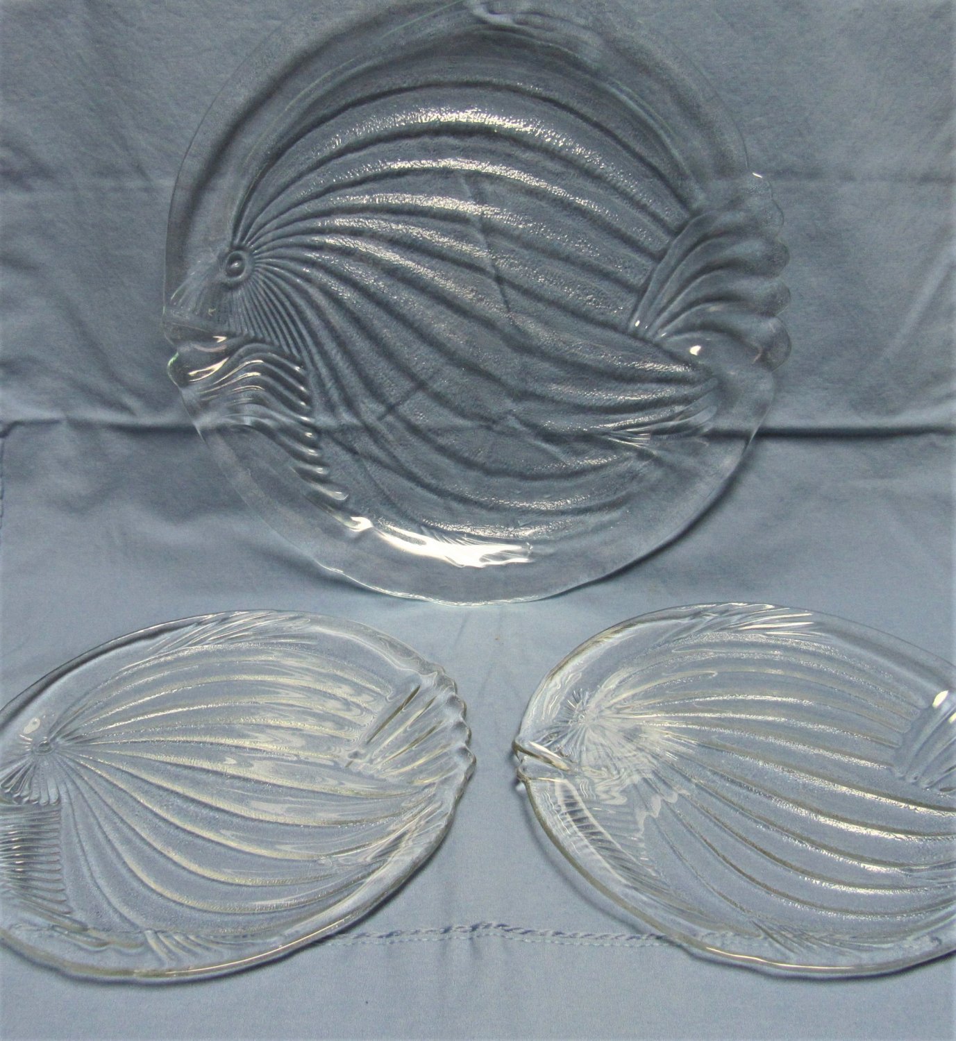 Lovely FISH SHAPED GLASS PLATE + 2 SALAD PLATES Clear Glass COASTAL DECOR