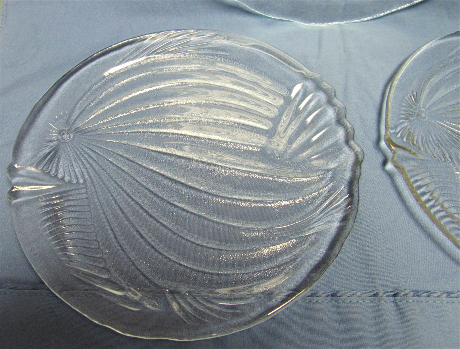 Lovely FISH SHAPED GLASS PLATE + 2 SALAD PLATES Clear Glass COASTAL DECOR