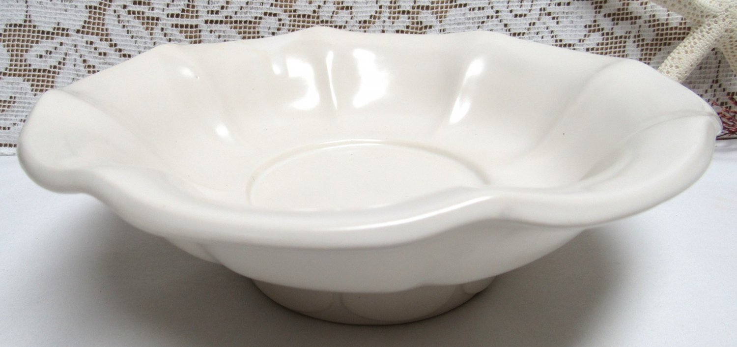 Vintage MCCOY POTTERY Bowl Dish Cream White Ruffled Edge Made in USA