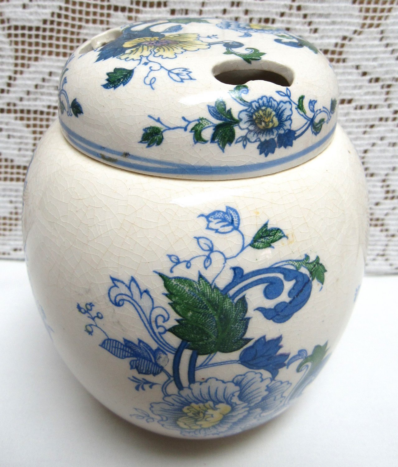 Vintage RICHARD JAPAN Small Potpourri Ginger Ceramic Jar BLUE AND WHITE