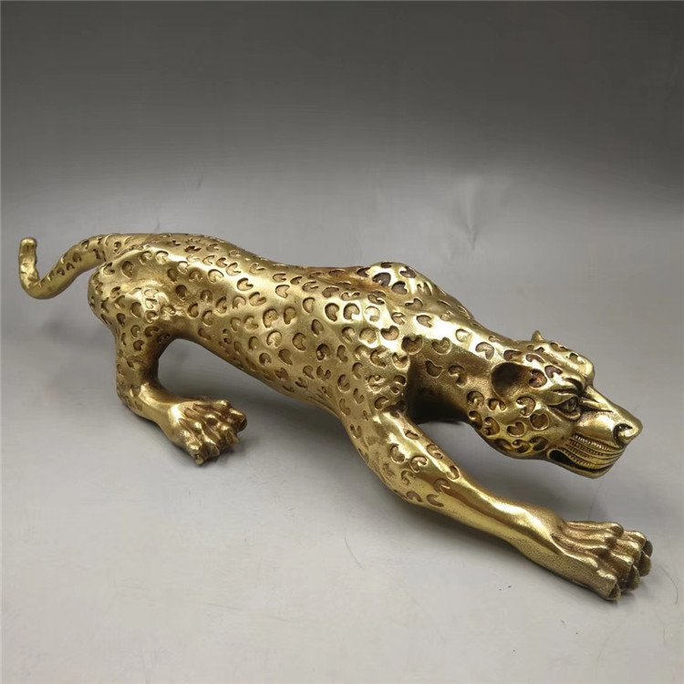 Antique miscellaneous antique crafts copper leopard ornaments Leopard
