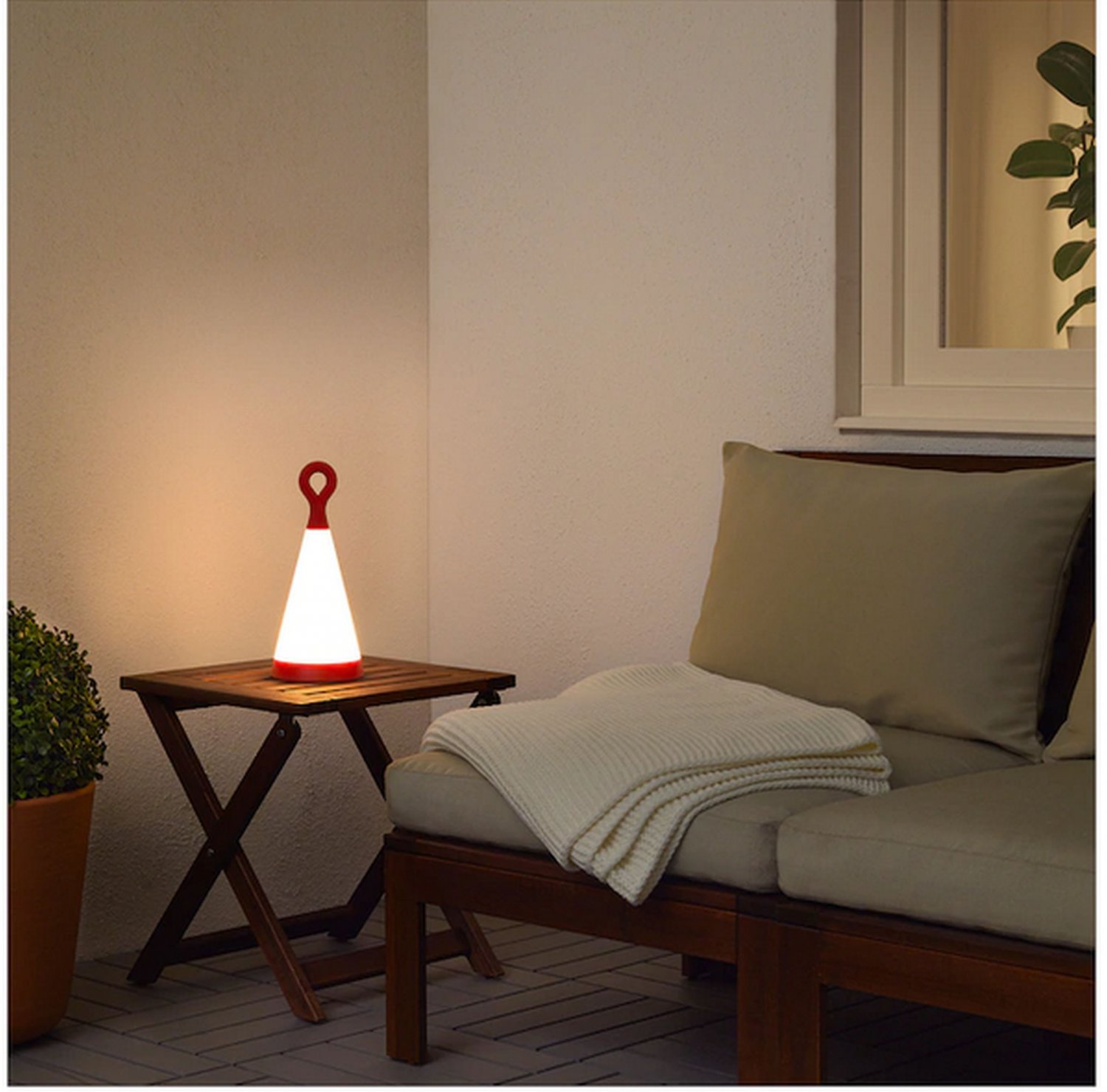 IKEA Solvinden LED Patio Table Lamp SOLAR POWER Light Red White ...
