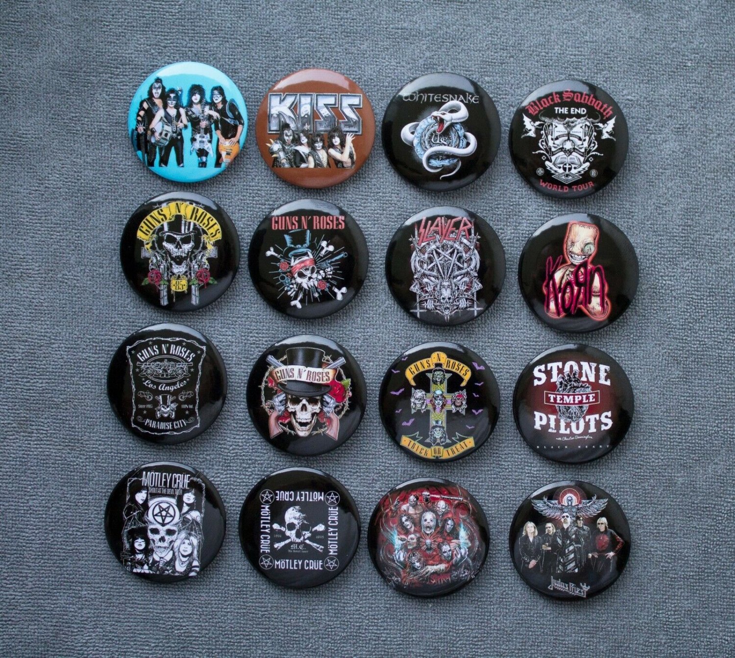 Pin button badges rock band. set of 16 pieces.
