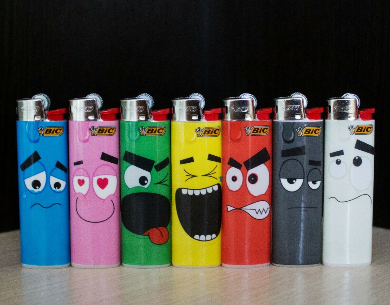 LIGHTERS BIC J3 EMOTICONS. SPECIAL EDITION. SET OF 7 LIGHTERS
