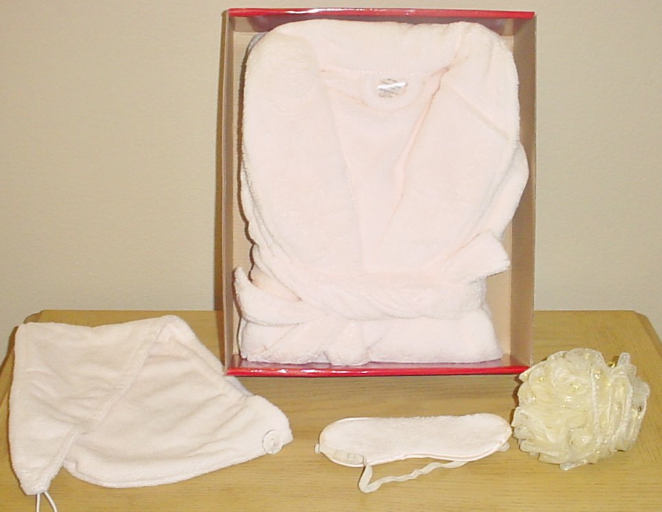 PLUSH ROBE & SPA ACCESSORIES GIFT SET 4 Piece Ladies CREAMY BEIGE One ...