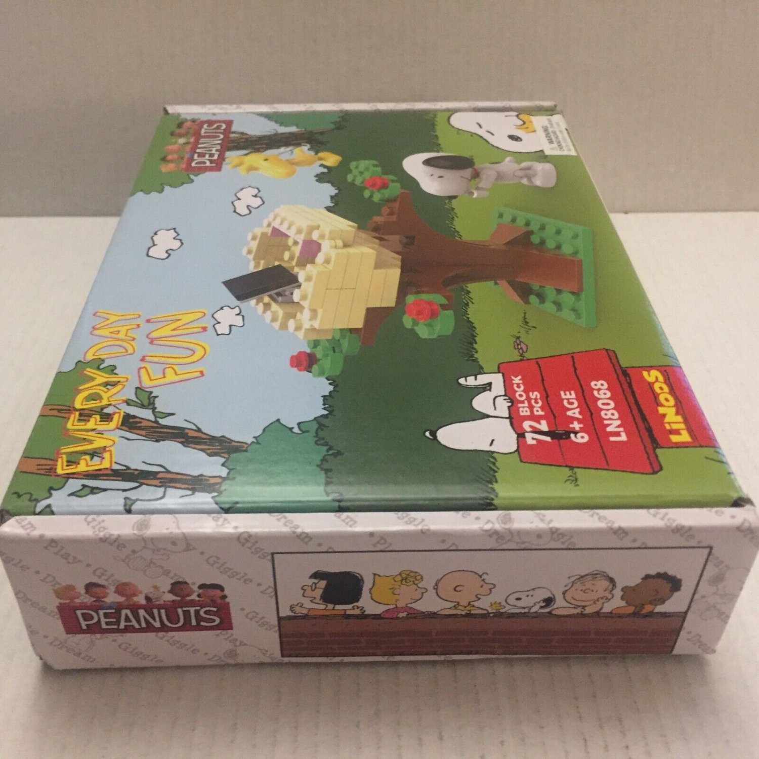 NEW Peanuts Snoopy & Woodstock Tree House Building Set - 72 Pieces