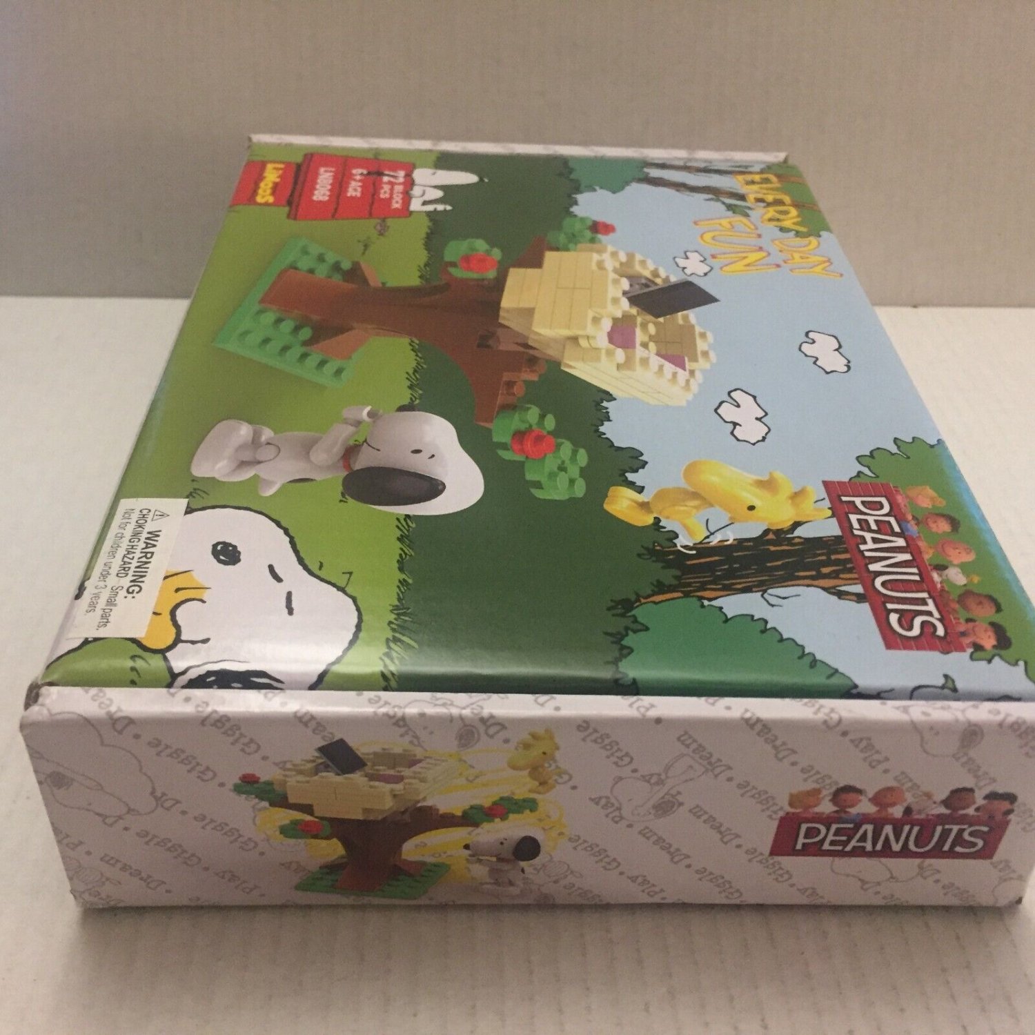 NEW Peanuts Snoopy & Woodstock Tree House Building Set - 72 Pieces