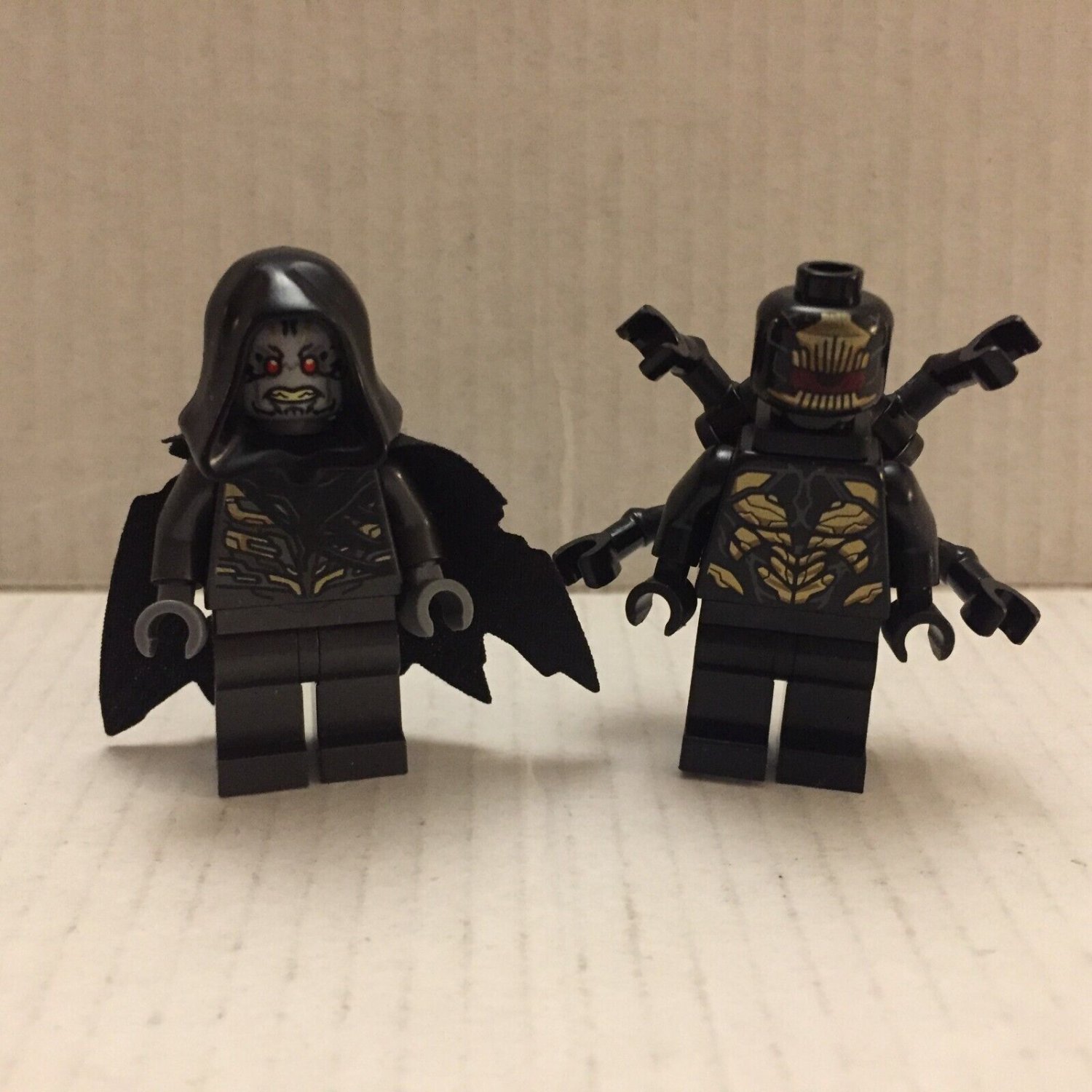 Marvel Infinity War Corvus Glaive and Outrider Lego Minifigures