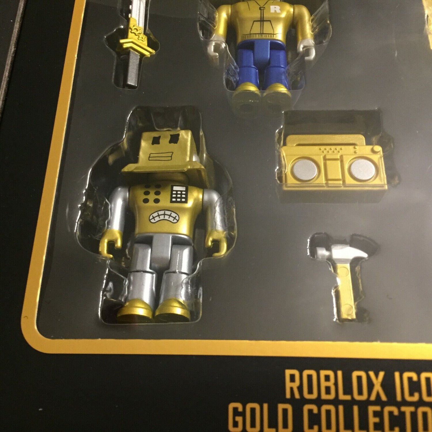 Roblox Action Collection - 15th Anniversary Gold Collector’s Set ...