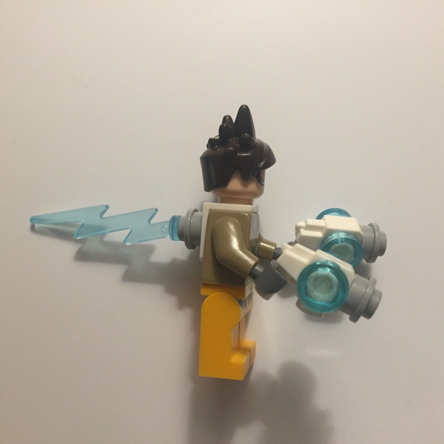 Official Overwatch Tracer Lego Minifigure with Her Twin Pulse Pistols