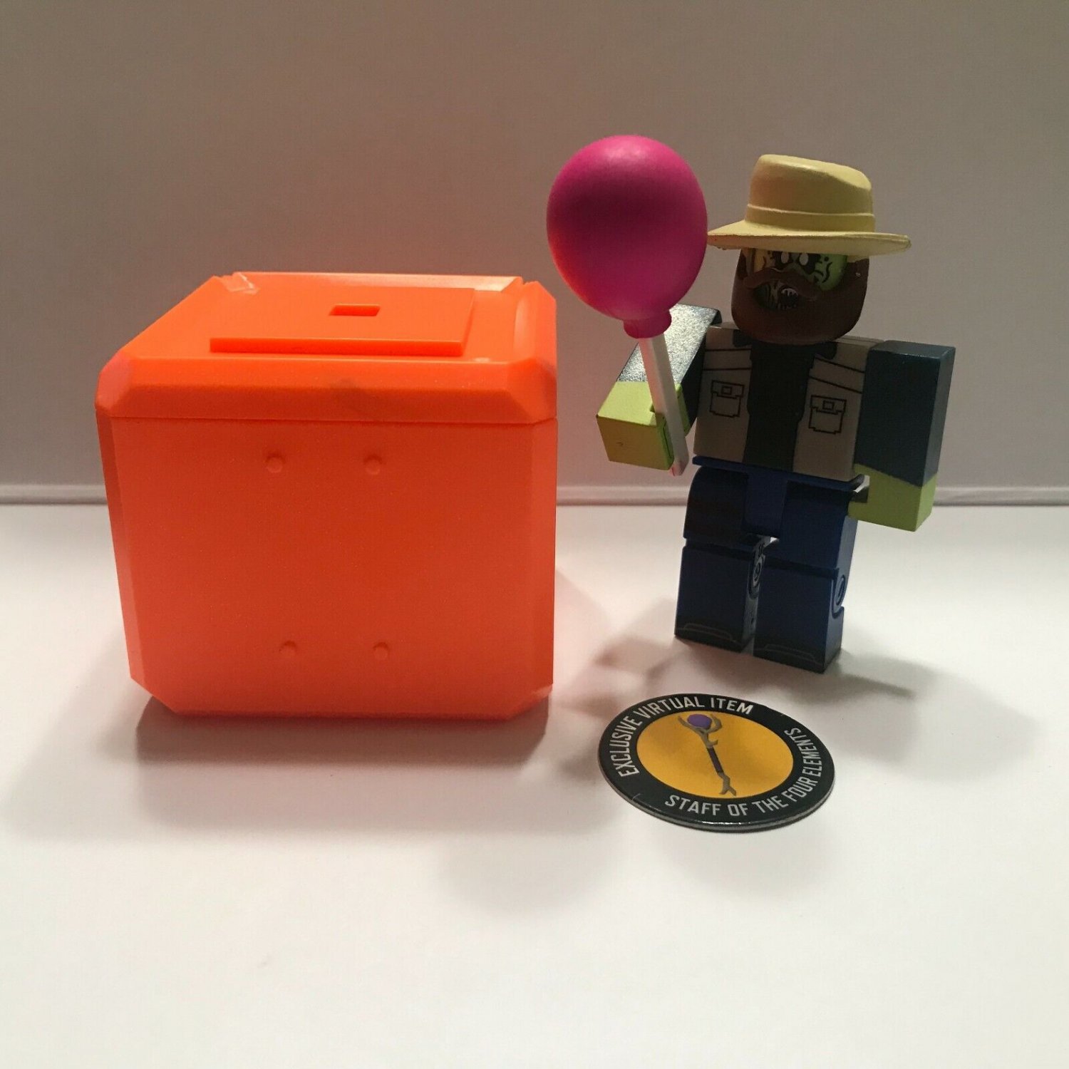 Roblox Series 8 Monster Islands: Zombie Jenkins Figure &Staff of the 4 ...