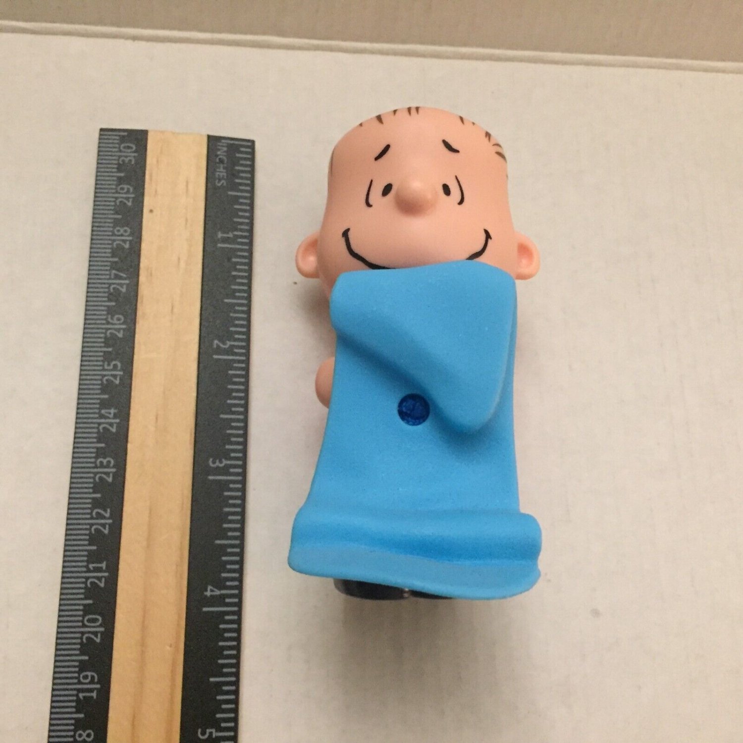 Peanuts Linus McDonalds Happy Meal Toy