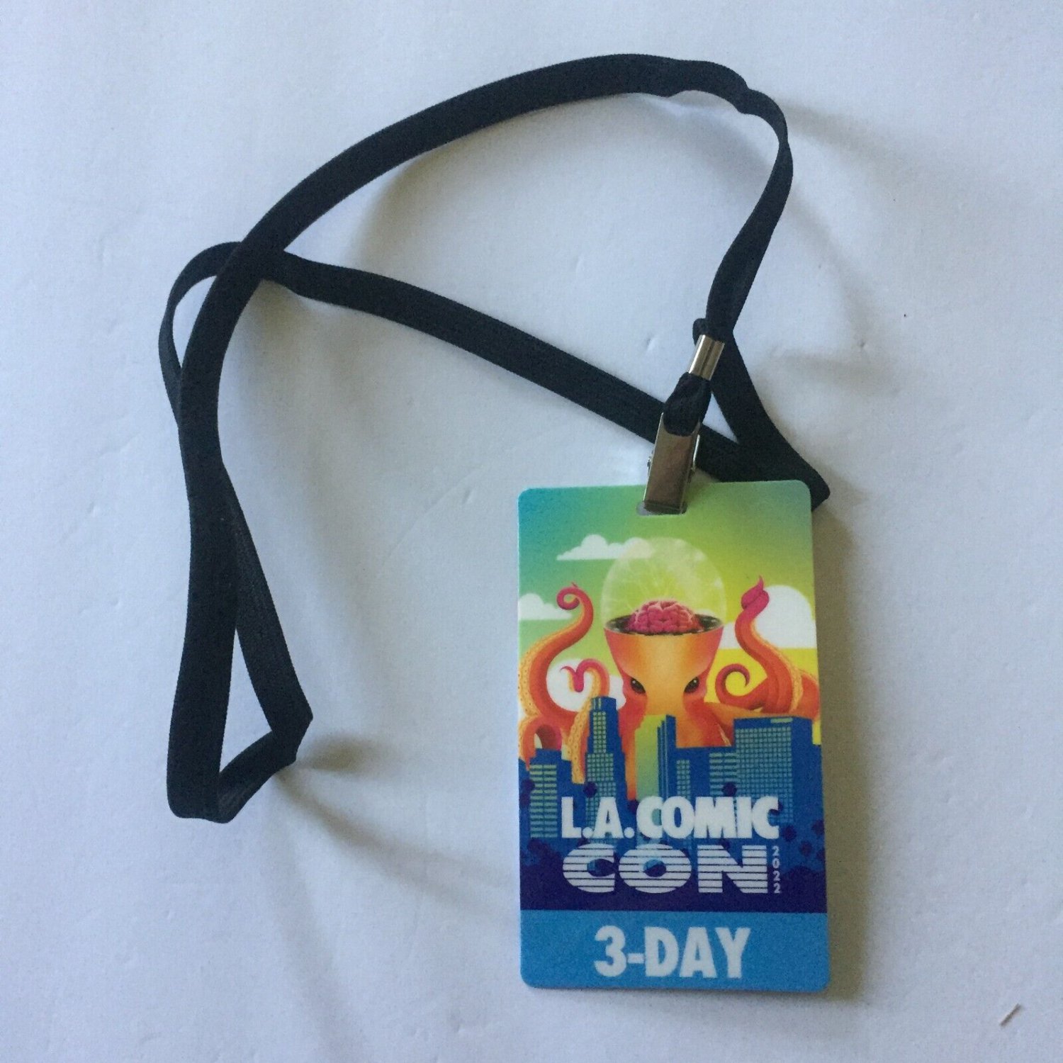 2022 Los Angeles Comic Con Used Badge & Lanyard