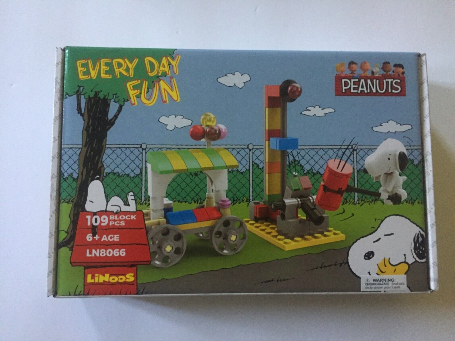 NEW Peanuts Snoopy Fun Fair Building Set - 109 Pieces