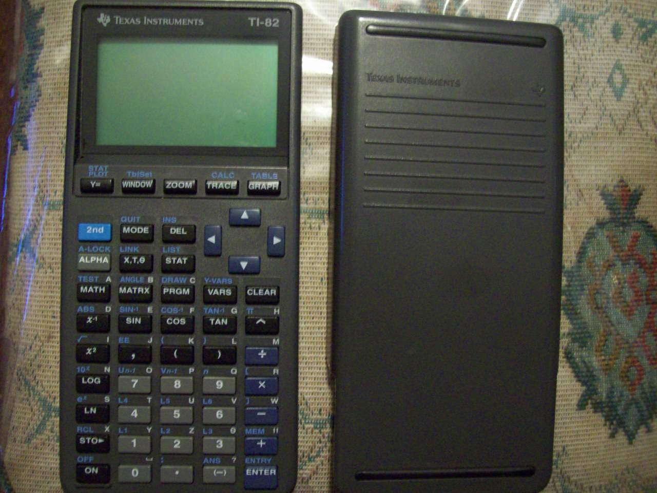 Vintage TEXAS INSTRUMENTS Original TI82 GRAPHING Math CALCULATOR with ...