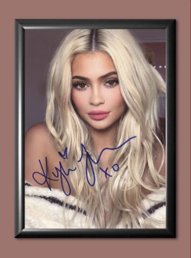 Kylie Jenner Signed Autographed Photo Poster A4 8.3x11.7"" MO2495A4