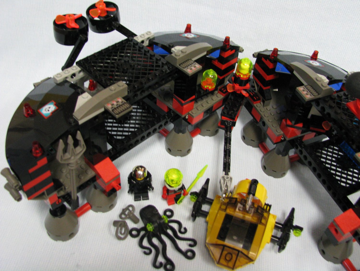 Lego Ogel's Underwater Base Alpha Team Set 4795